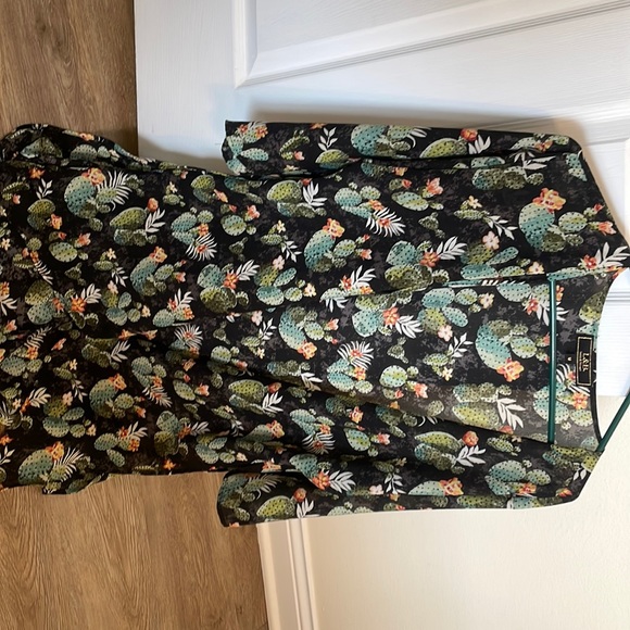 L&B | Tops | Womens Cactus Print Flowy Duster | Poshmark